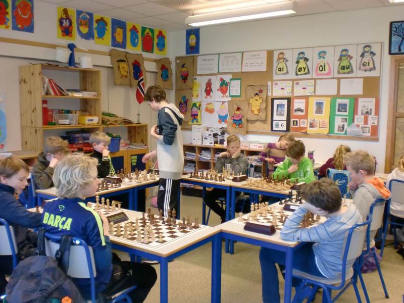 Lassa Skole - Simultansjakk og andre aktiviteter