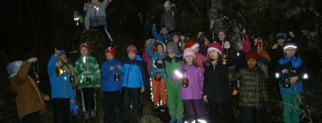 Sand Skule - Vi tenner våre lykter.....