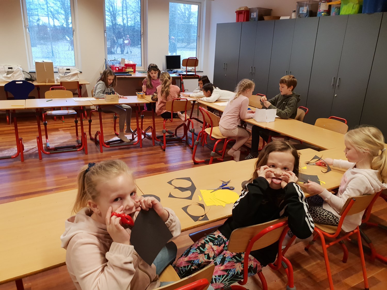 Tjensvoll skole - Bilder uke 14